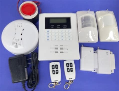 Dual Band Wireless GSM PSTN Alarm System With Smoke Sensor 2 PIR 2