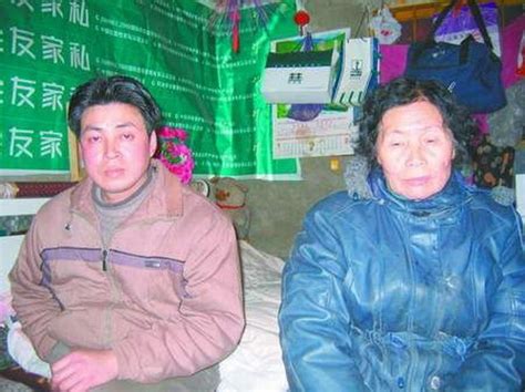 重庆“老妻少夫”分手新闻中心新浪网