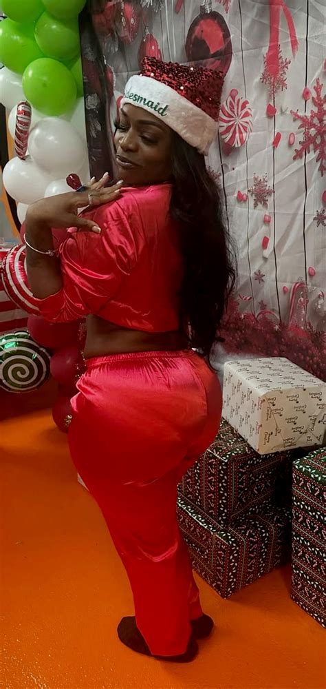 Ass And Vpl Mass Dump Shesfreaky