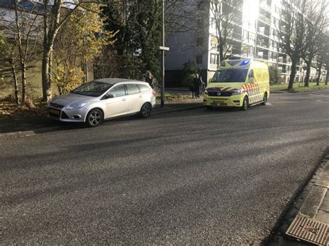Fietser Gewond Na Botsing Met Auto Brandemeer Leeuwarden
