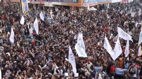 آنچه گذشت؛ بشار اسد پس از فرار از دمشق به روسیه پناهنده شد صفحه 2 از 5