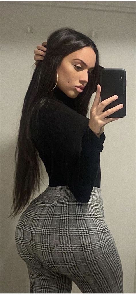 Pin by eşref deniz on Denenecek projeler Curvy women fashion Casual wear women Women