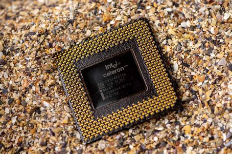 Intel Complete Guide — History Products Founding And More History