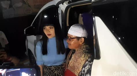 Dinar Candy Dibully Fans Lesti Kejora Ayah Justru Khawatirkan Hal Ini