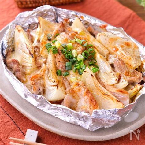 【豚肉と新玉ねぎのホイル焼き】並べて焼くだけ！味つけ簡単♪ レシピサイトnadia