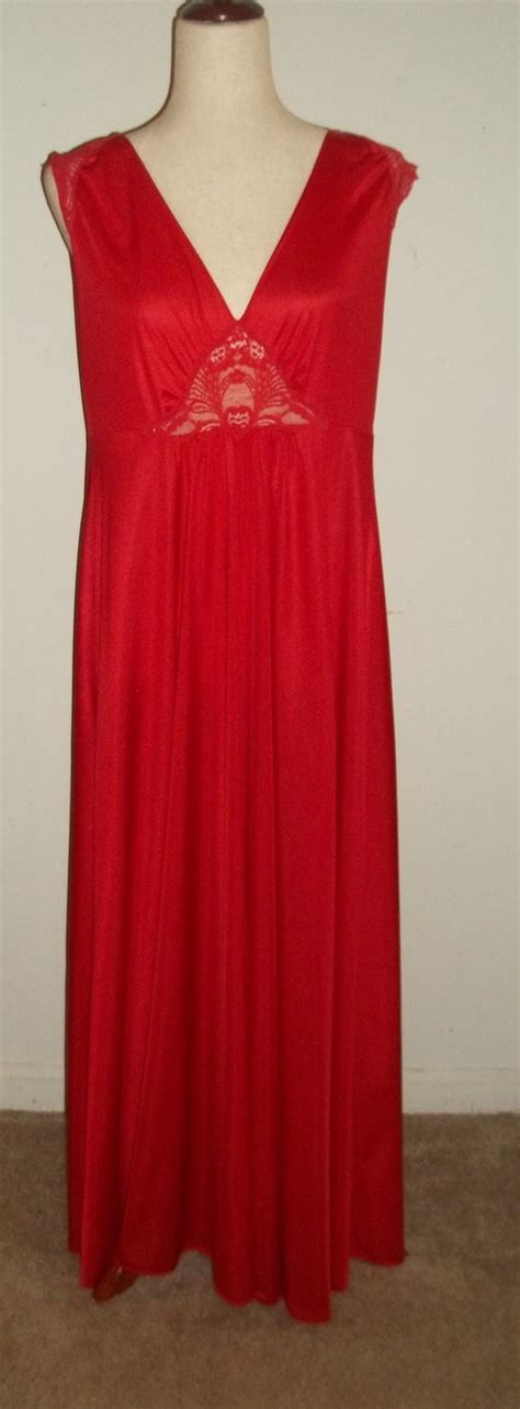 Vintage 1960s Miss Swank Nylon Red Long Womens Night Gem