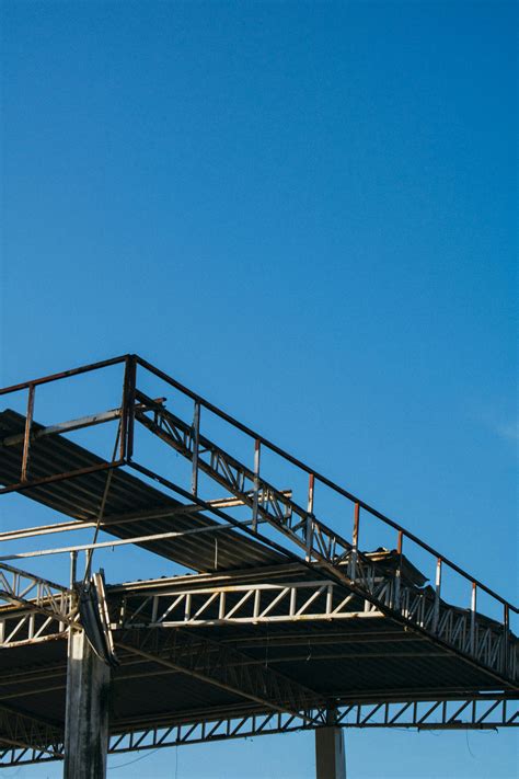 강재 빔 강철 뼈대 건물 건설 건설 과정 건설 엔지니어링 건설 현장 건축 건축 산업 건축 세부 사항 공사 현장 구조 금속 가공 금속 구조 금속