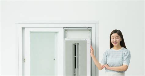 설치·해체 쉽고 가격도 저렴” 삼성·lg 창문형 에어컨 들고 1인 가구 공략 조선비즈