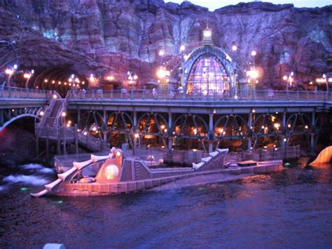 Mysterious Island At Tokyo Disneysea 20000 Leagues Under The Sea Designing Disney