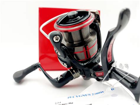 Daiwa CYGNUS 2500H-LBD – Tackle Berry Website