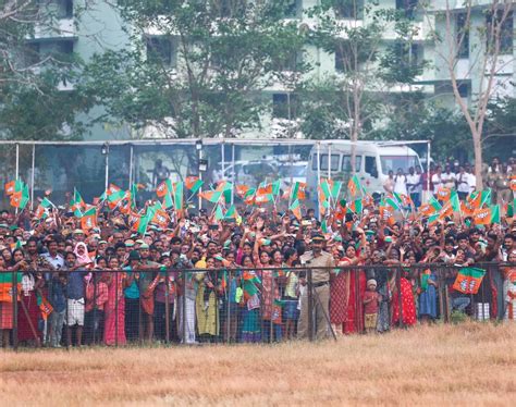 Pm Modi In Kerala Good Morning Modi Posters Greet Pm In Kerala As