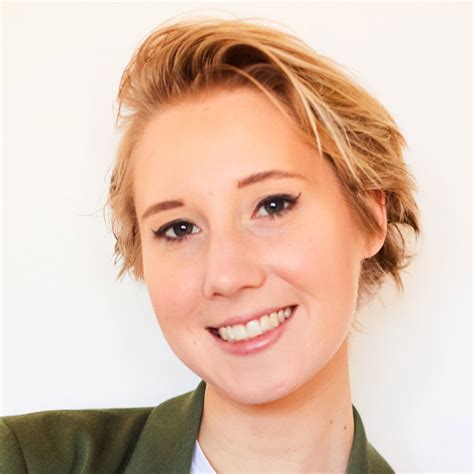 Plantbased Pixie Turner Hire Vegan Nutritionist Speaker