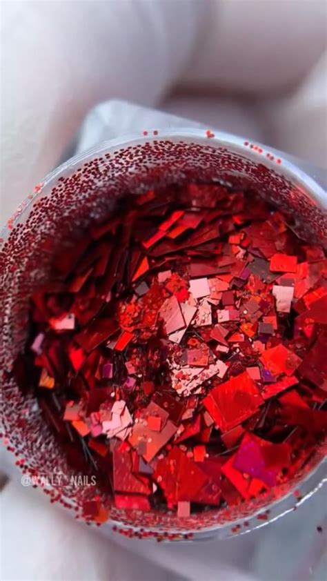 Яркий градиент блестки маникюр красные ногти яркие ногти дизайн для ногтей идеи маникюр яркие