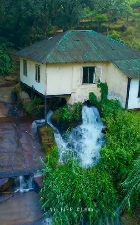 තලවාකැලේ පාරේ නාවලපිටියට ආසන්නයේ කඩියල්ලෙන කැටබූල වතුයායේ ජල විදුලි