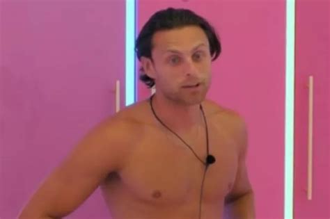 Love Islands Casey Branded A Fool As He Moves Onto Second Bombshell In Teaser Ok Magazine