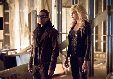 The Flash Villain Of The Week Katie Cassidy As Black Siren