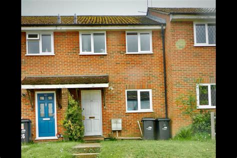 Uckfield 2 Bed Terraced House North Row Tn22 To Rent Now For £