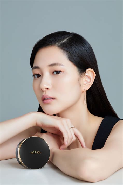 Age 20ssignature Essence Cover Pact Intense Cover Kompakt Fondöten No