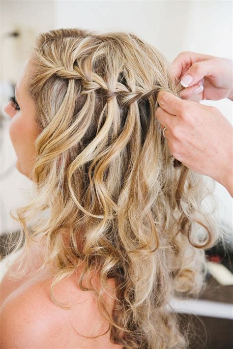 22 Bridesmaid Hairstyles Loose Curls Hairstyle Catalog