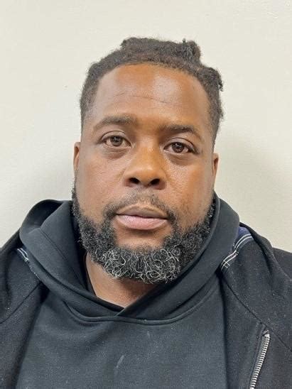 Adonis Suazo Sex Offender In Nanuet Ny 10954 Ny34248