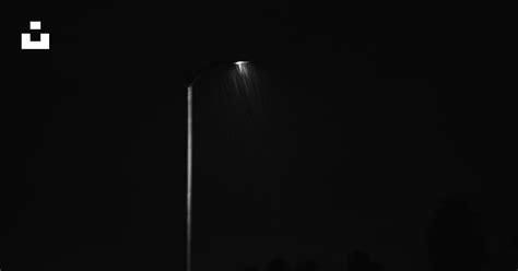 Black Street Light Photo Free Black Image On Unsplash