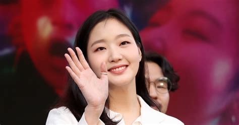 포토]김고은 러블리한 손인사