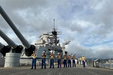 A Us Navy Captain Ordered A Military Funeral For A Kamikaze Pilot