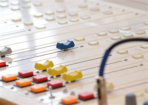 The Future Of Radio Analogue Or Digital Broadcast Programming And Research