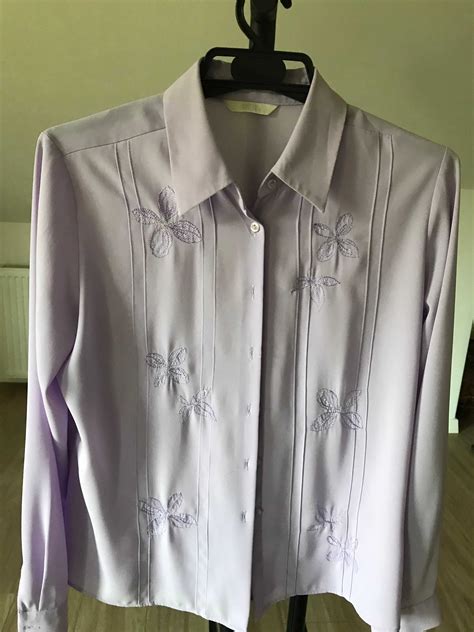 Nowy garnitur damski rozmiar 42 dwie bluzeczki Nowy Tomyśl OLX pl
