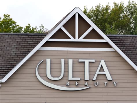 Man Committed Lewd Acts In Ulta Beauty Parking Lot Cops Say