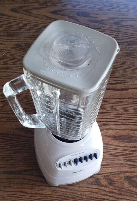 Osterizer 10 Speed Blender Model 6630 6 Cup Glass Pitcher