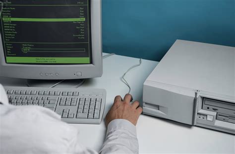 Evolusi Perangkat Penyimpanan Data Di Indonesia