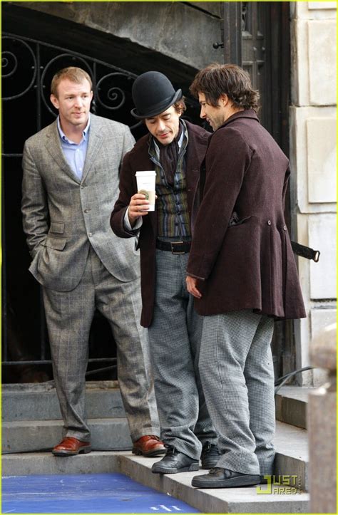 Robert Downey Jr As Sherlock Holmes First Pictures Photo 1471491