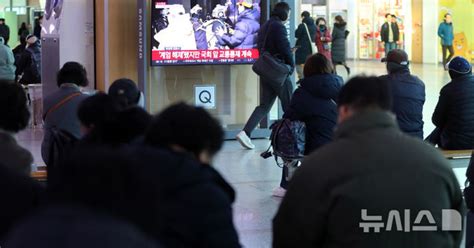 계엄 포고령에 언급된 전공의 처단의정 관계 더 꼬인다