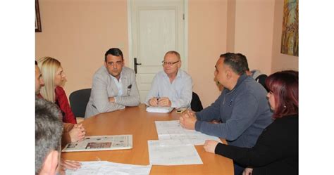 Кметът на пловдивския район Централен пита граждани как да ремонтира