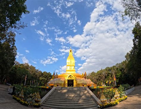 วัดป่าธ วัดป่าธรรมวิเวก ใต้ร่มโพธิญาณ ๑๕๖ อ ลี้ จ ลำพูน