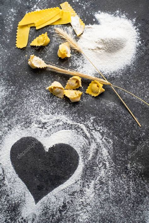 Hacer Ravioles Caseros De Pasta Italiana Con Amor Un Concepto De