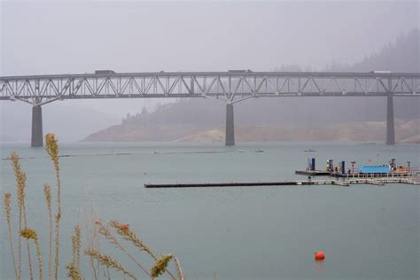 See Lake Shasta Transform From Nearly Bone Dry To Bountiful Over Years