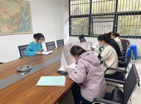 饮食服务中心开展仓储管理知识与仓管员操作细则培训 后勤服务总公司