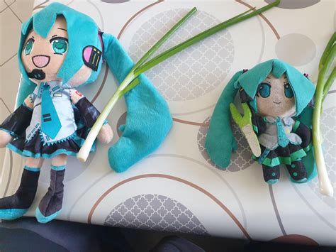 Blushing Miku R Hatsune