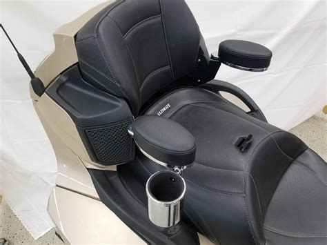 RIVCO Adjustable Passenger Armrests For Can Am Spyder RT