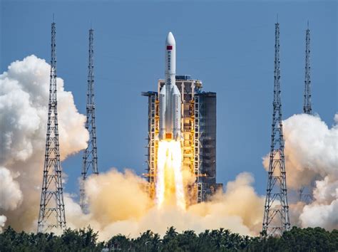 中國火箭殘骸墜地球 Nasa：北京未分享軌跡資訊 科技 中央社 Cna