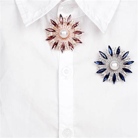 Badu Bg Нови кристални слънчогледови брошки за женско парти Сватбена сплав Корсаж Аксесоари за