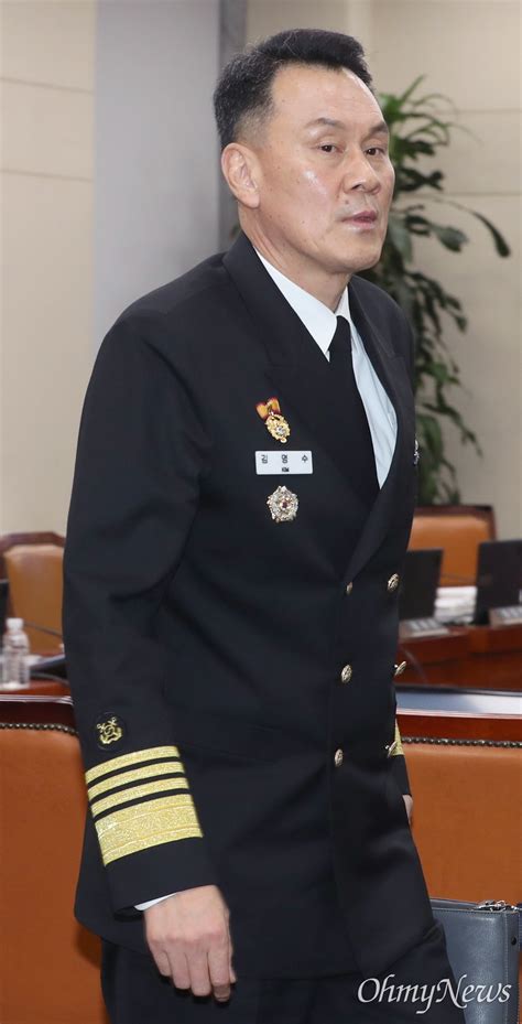 김명수 합동참모본부 의장 후보자가 15일 국회 국방위원 오마이포토