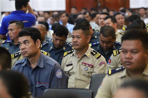 ឯកឧត្តម ប៉ែន បូណា