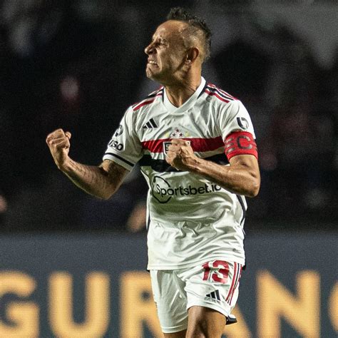 Sofascore Brazil on Twitter Rafinha 37 anos é o jogador do