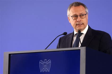 Confindustria industrie resilienti ma lo scenario è incerto