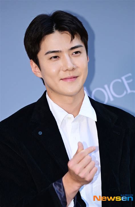 세훈 여심 녹이는 하트 포토엔hd 손에 잡히는 뉴스 눈에 보이는 뉴스 뉴스엔