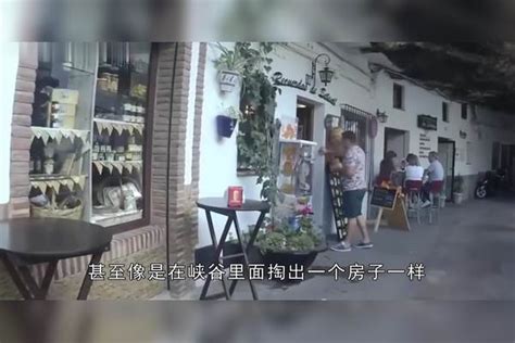 世界上最怪的小镇，超奇葩！这个小镇竟然被压在大石头下面！