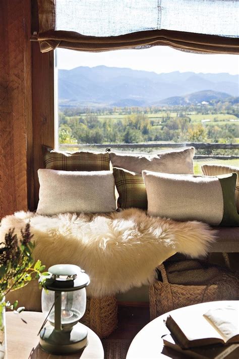 Домик из дерева и камня с видом на долину и горы в Испании Архитектурный журнал Adcity